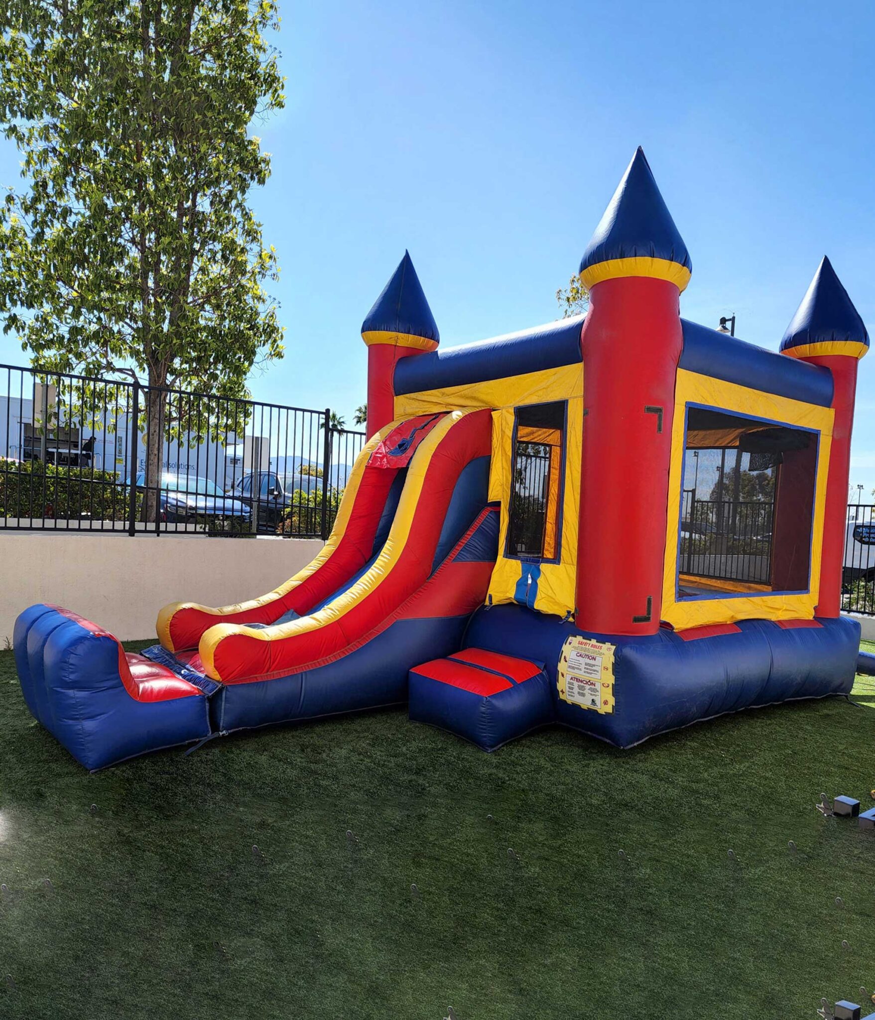 Inflatables – Aaron's Party Rental