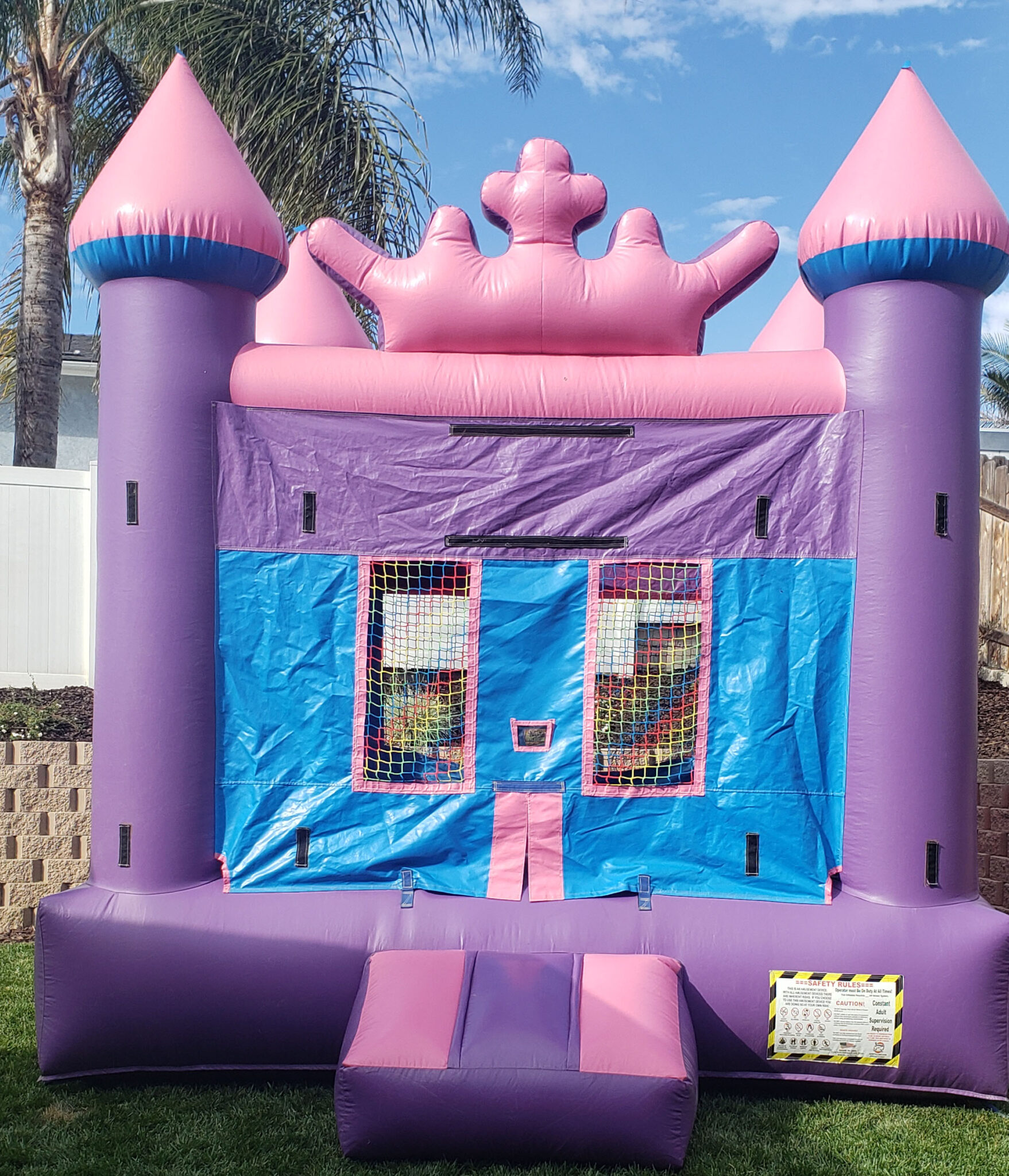 Inflatables – Aaron's Party Rental